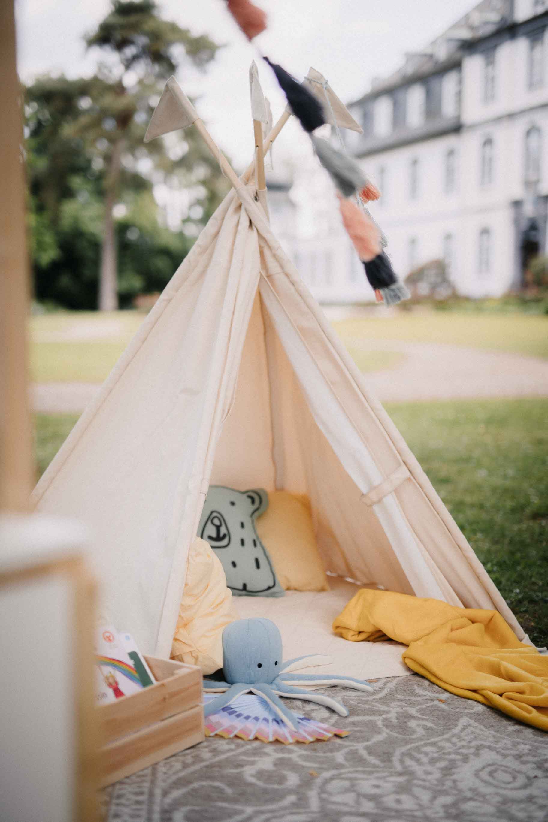 Tipi Toni Set | maimaldrei Mietkatalog